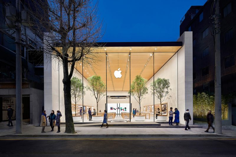 Apple福岡天神、年内にリニューアルオープンか